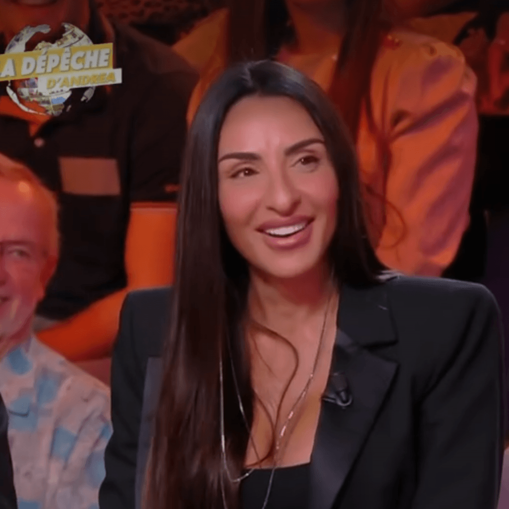 Qui est Elisa, la nouvelle chroniqueuse de l'émission TPMP